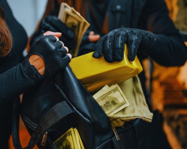 Theft vs. Robbery: How the Law Differentiates These Crimes - Southwest ...
